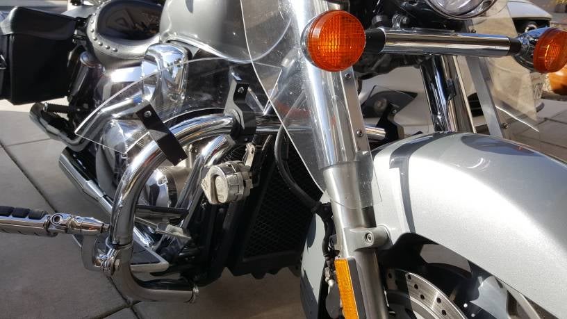 Wind deflector on crash bars | Honda VTX 1300 / VTX 1800 Motorcycles Forum