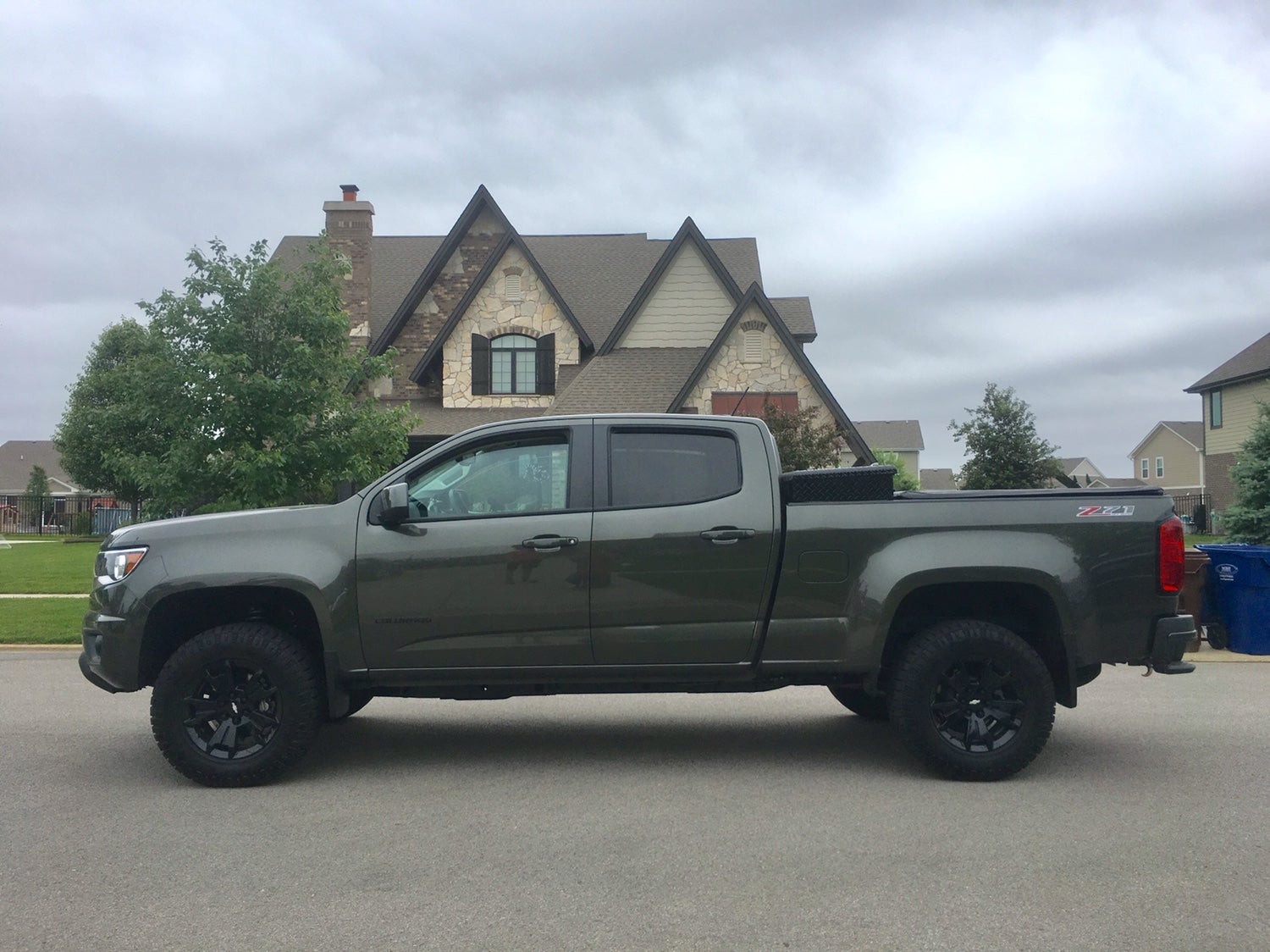 Deepwood green metallic pictures | Chevy Colorado & GMC Canyon