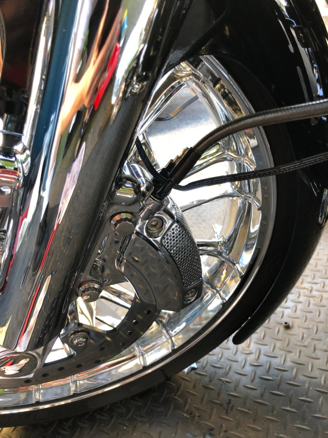 Willy Shiny Brake Calipers | Road Glide