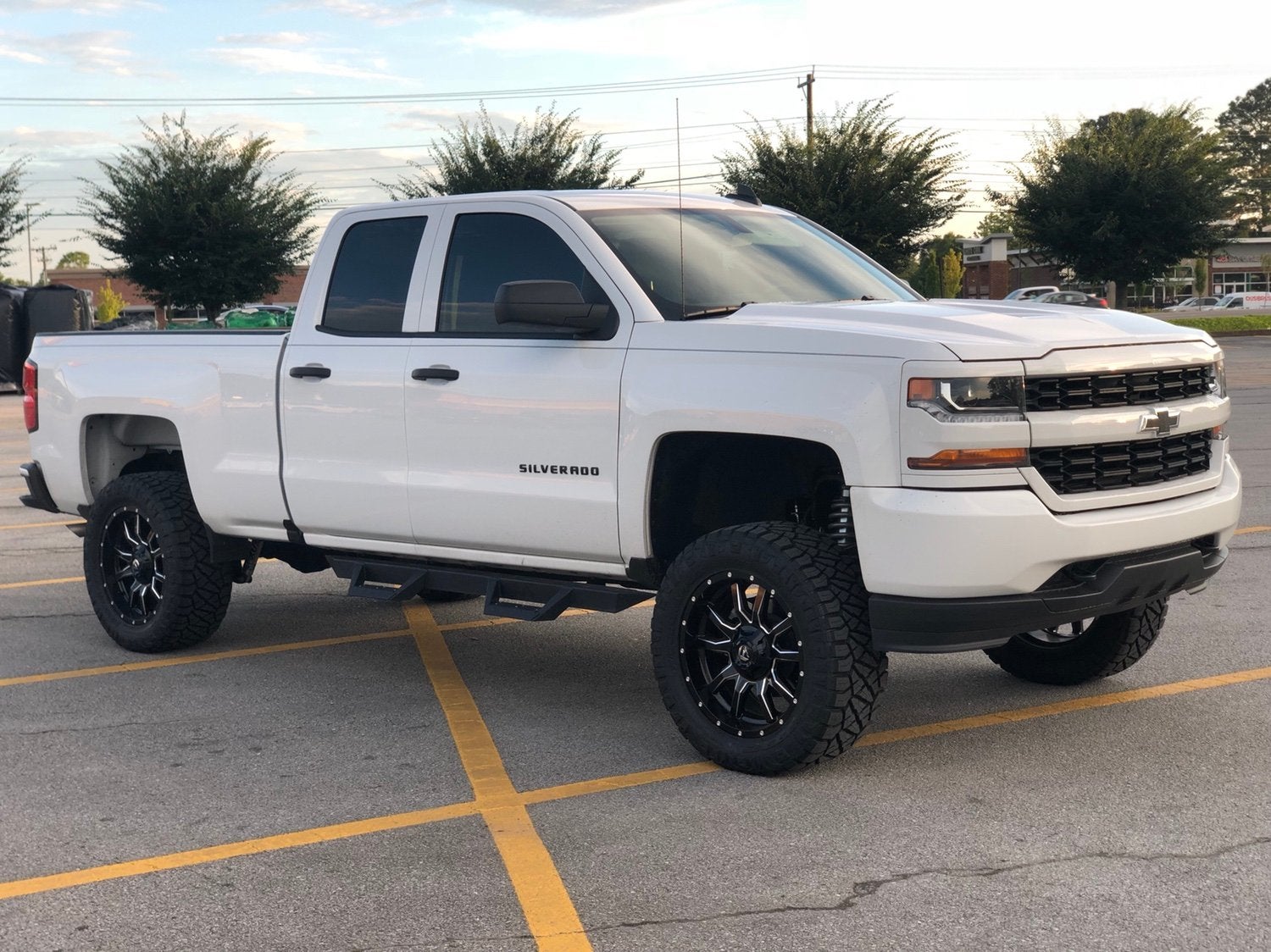 2018 Silverado 3 inch suspension lift or leveling kit? | Chevy ...
