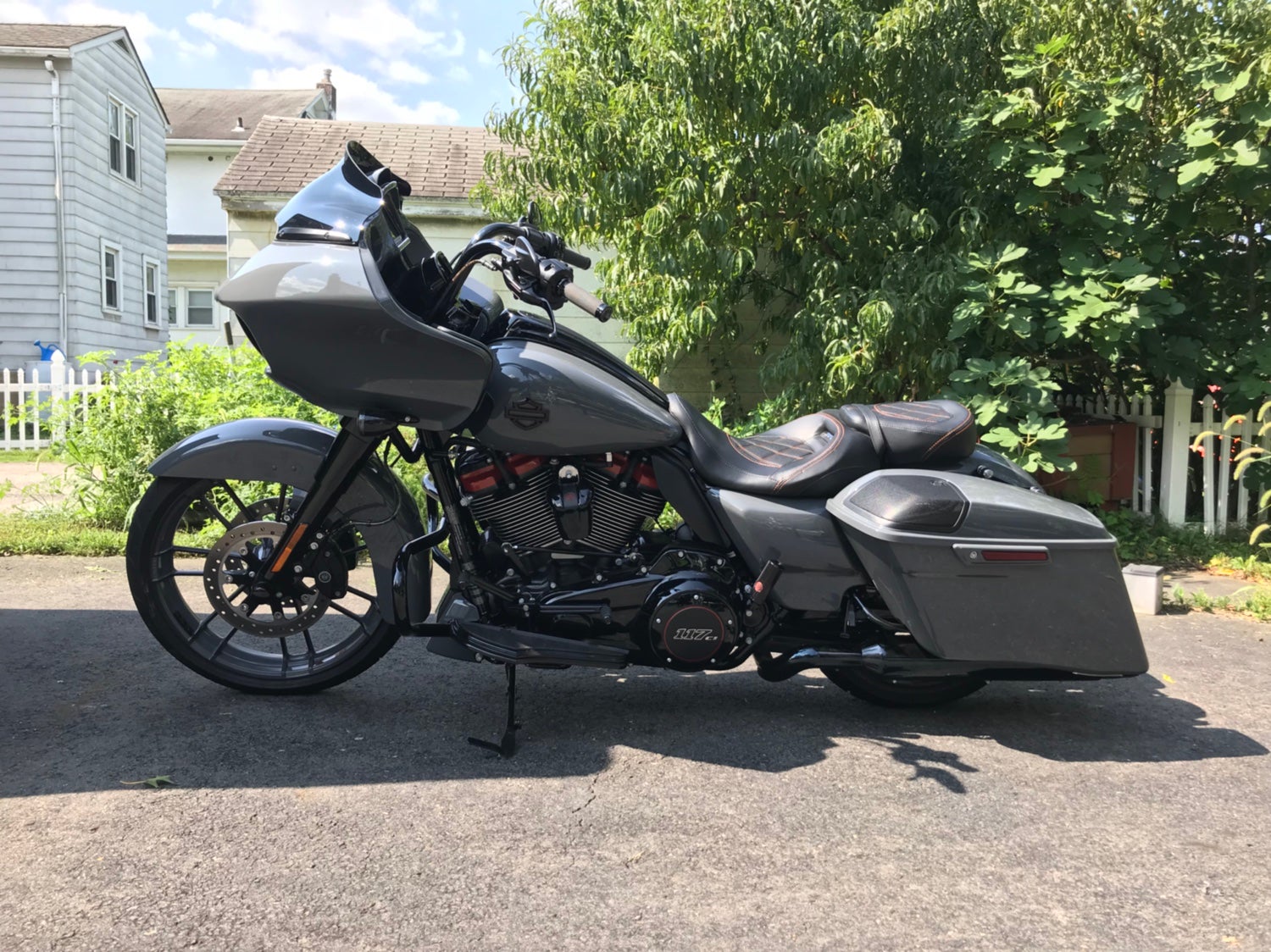 Gunship Grey Road Glide
