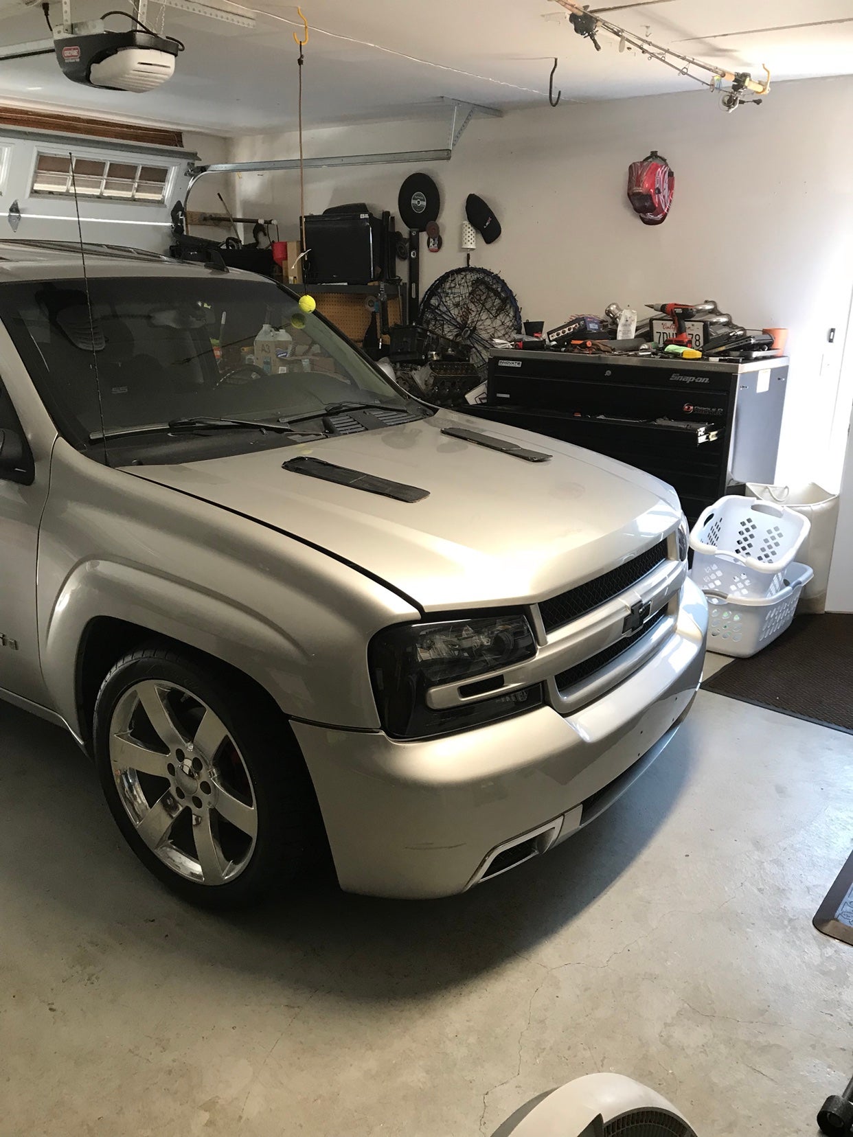 Amerihood? Custom Tbss hood | Chevy Trailblazer SS Forum