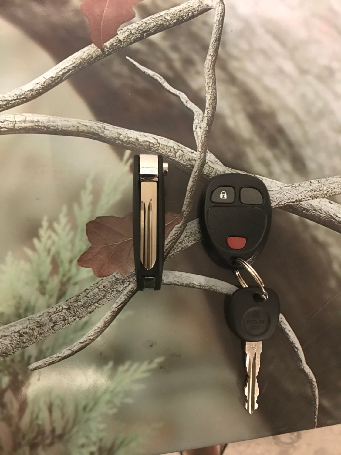 Switchblade key fobs | Chevy Silverado and GMC Sierra Forum