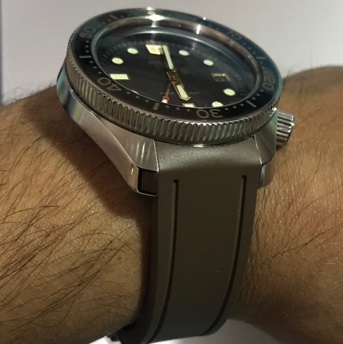 SLA025 strap-adapt | WatchUSeek Watch Forums