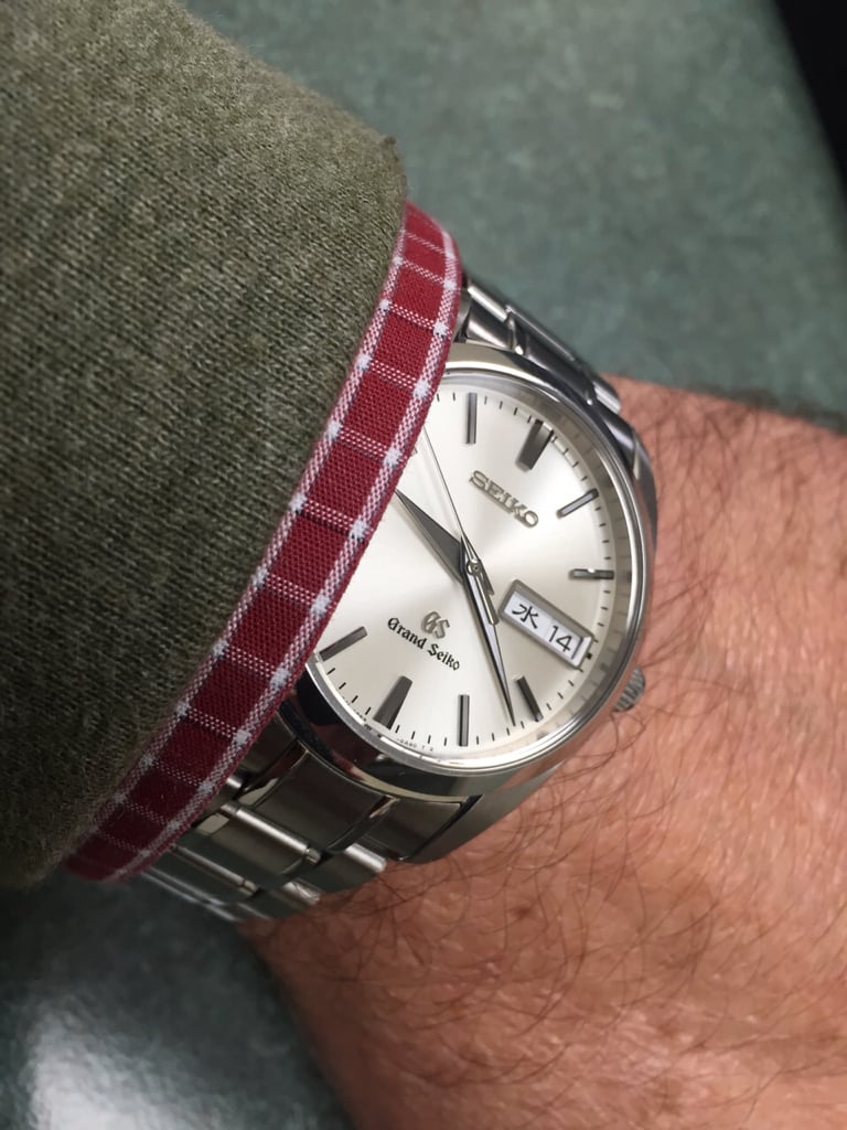 Grand Seiko day/date window misalignment | WatchUSeek Watch Forums