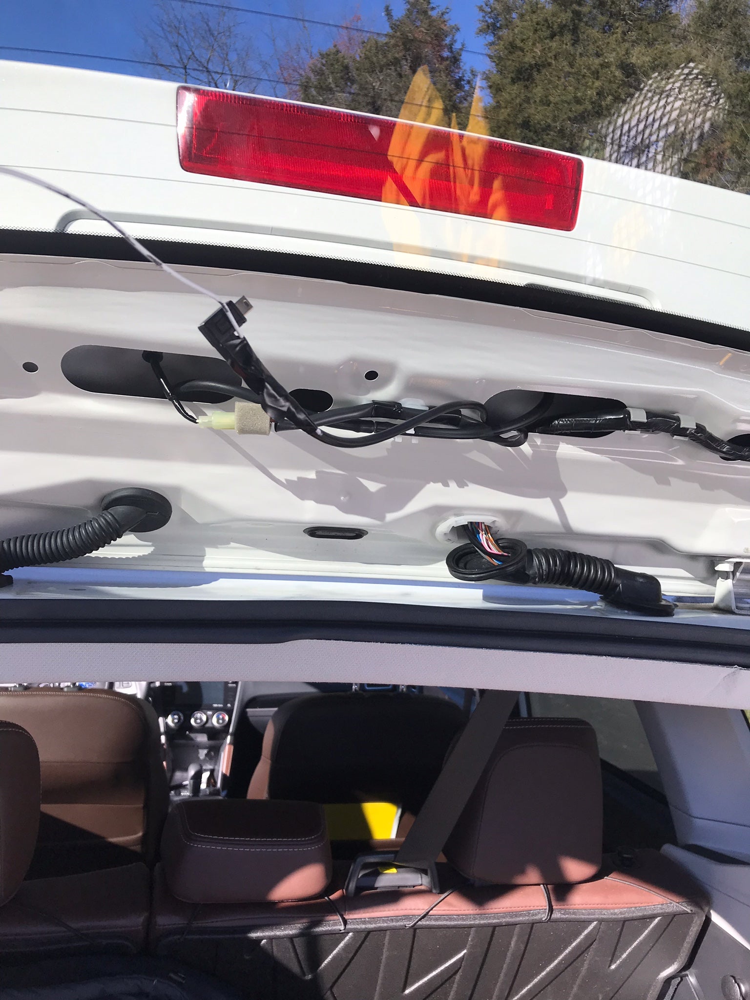 How to install a rear window dashcam through the tailgate | Subaru ...