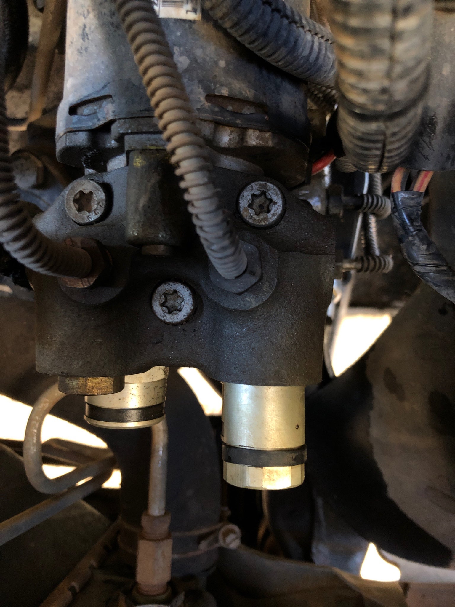 ABS valves leaking | Bronco Forum - Full Size Ford Bronco Forum