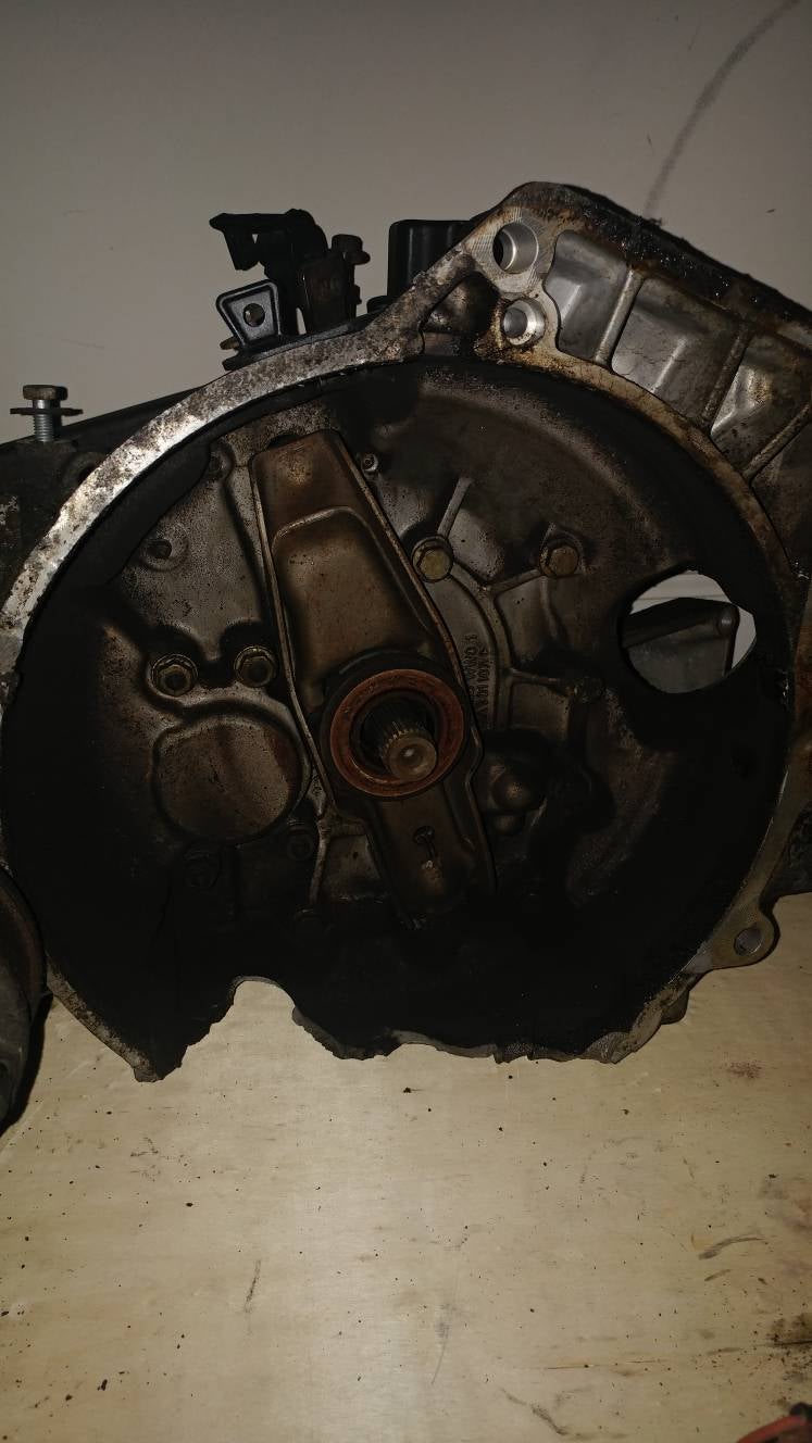 Broken 02A Bellhousing | VW Vortex - Volkswagen Forum