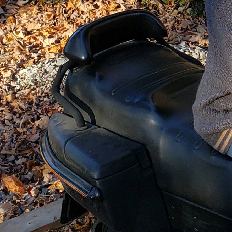 1989 Safari fuel tank filter | Ski-Doo Snowmobiles Forum