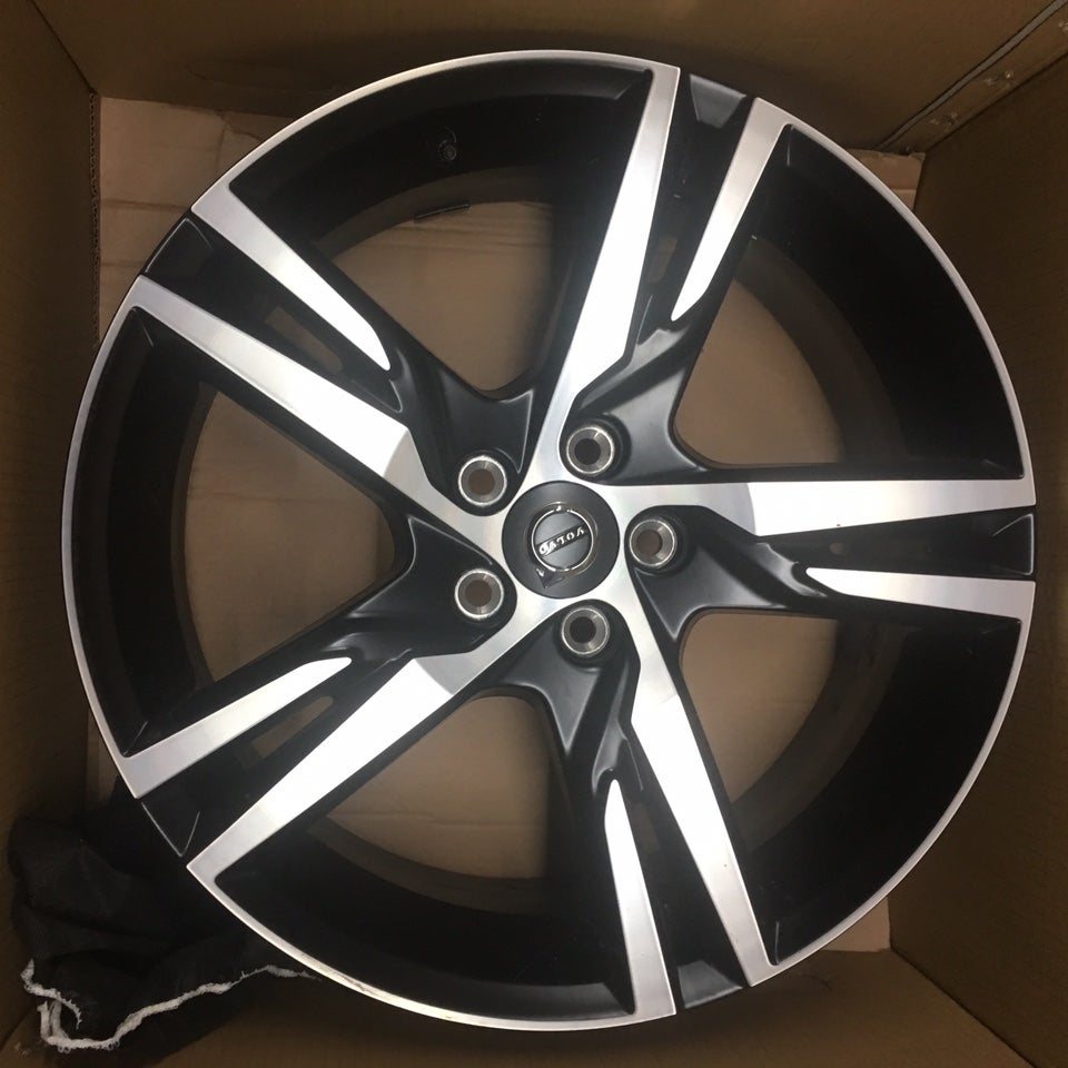 Volvo OEM SPA XC60 R Design Diamond Cut 19" Ixion Alloy Wheels ...