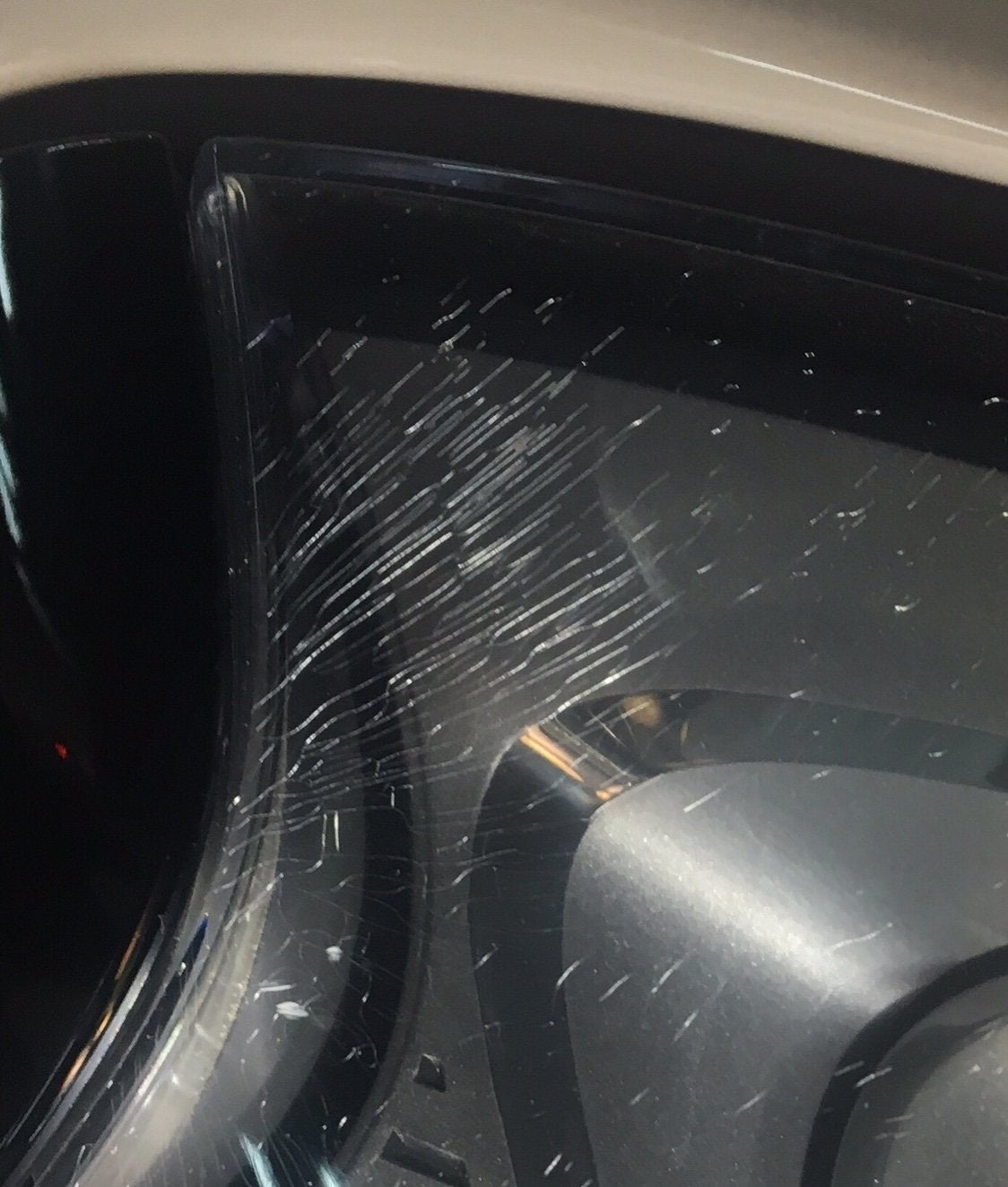 Hairline Cracks in Headlight Lens | Page 5 | Porsche Macan Forum