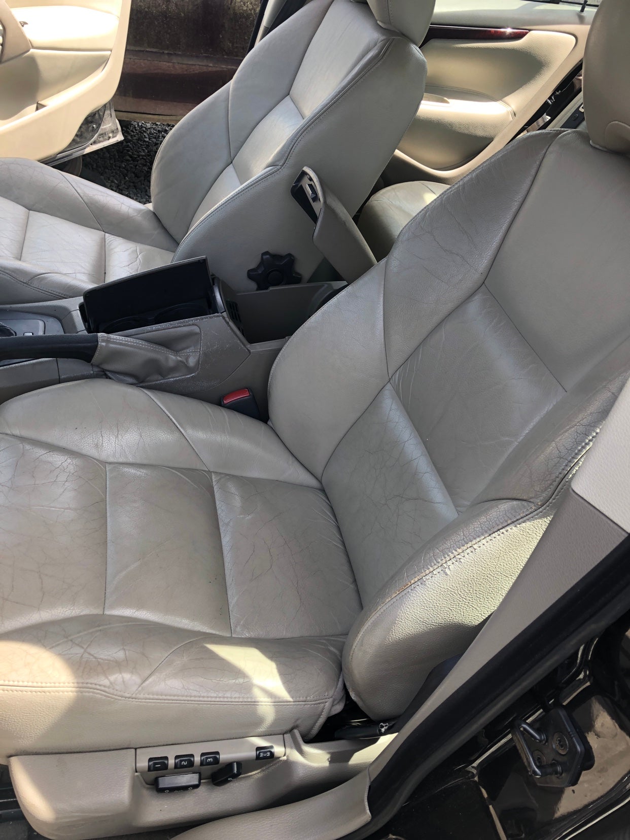 S60 sport seats in a s60r | SwedeSpeed - Volvo Performance Forum