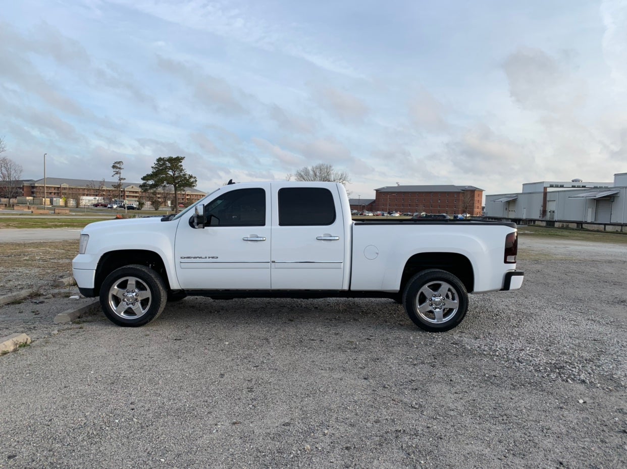 Nitto 420s on LML Factory 20s with Spacers | Chevy and GMC Duramax ...