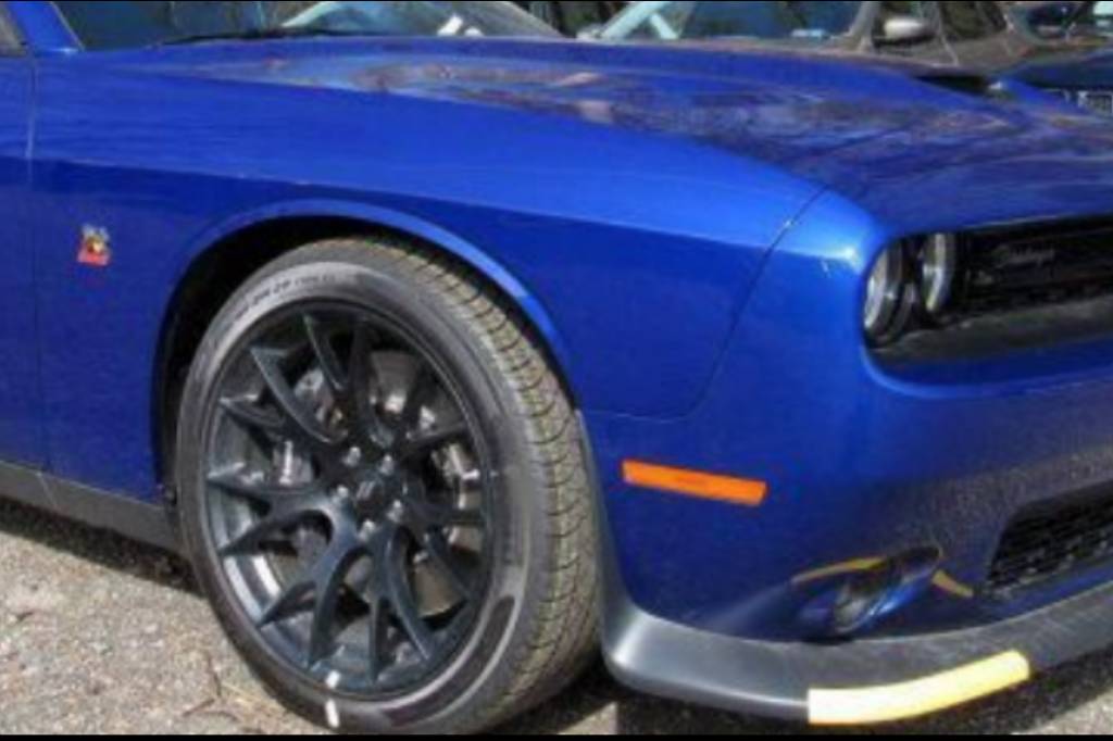 WTB: 5 spoke Hellcat wheels with tires | SRT Hellcat Forum
