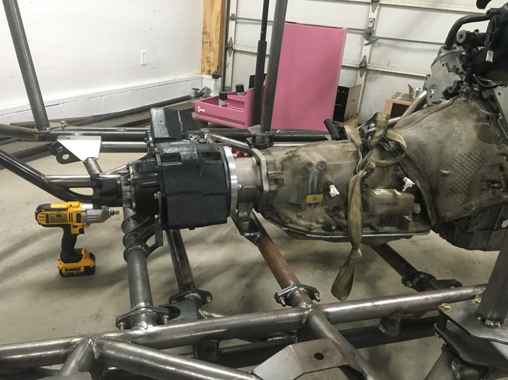 Ford NP205 adapted to 4l80e | Pirate 4x4