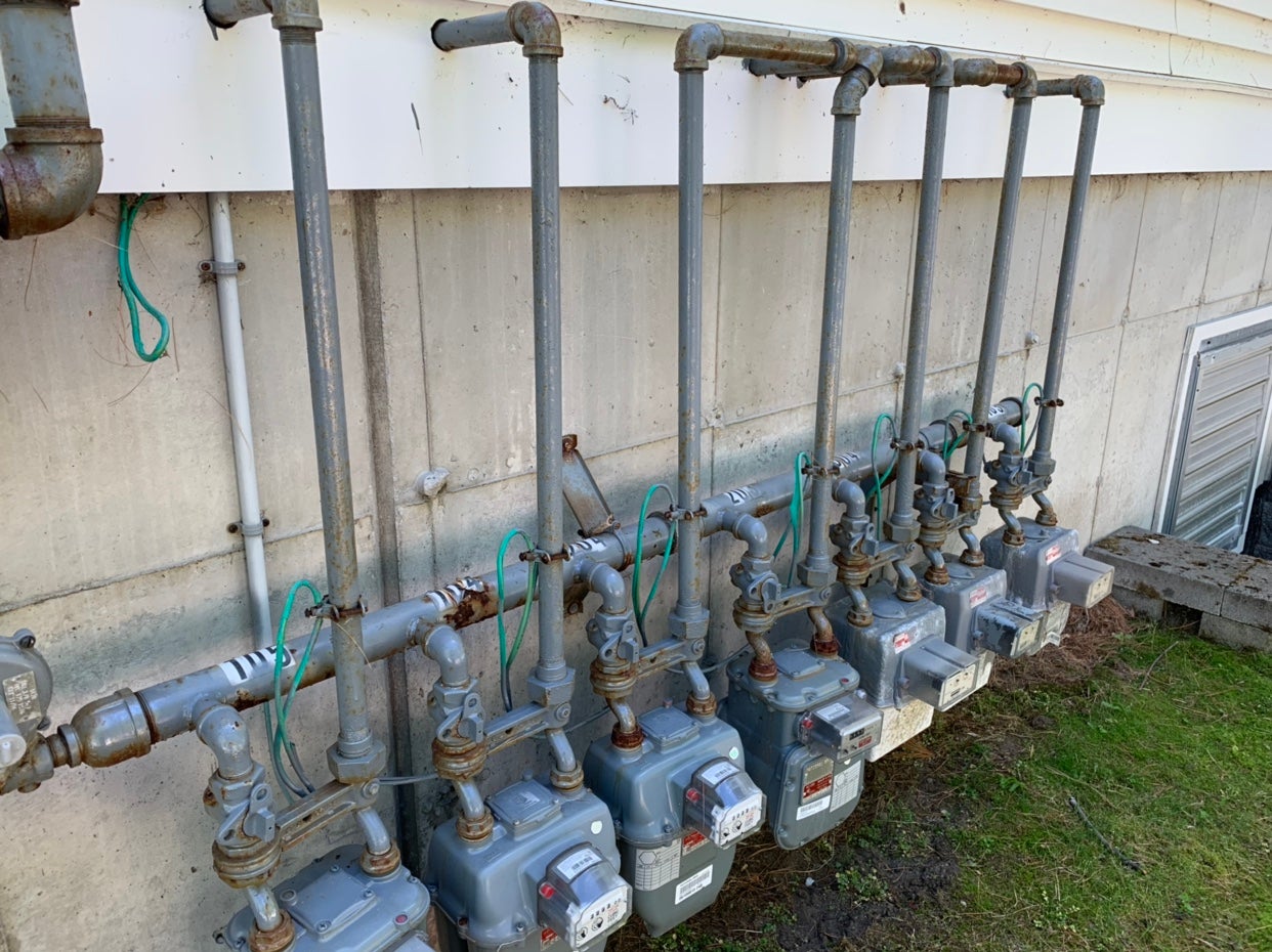 Gas meter grounding | Electrician Talk