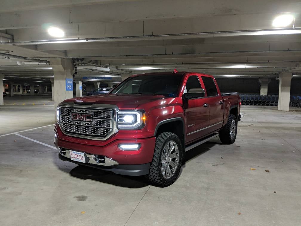 2018 Denali leveled with Custom wheels and tires | Chevy Silverado and ...