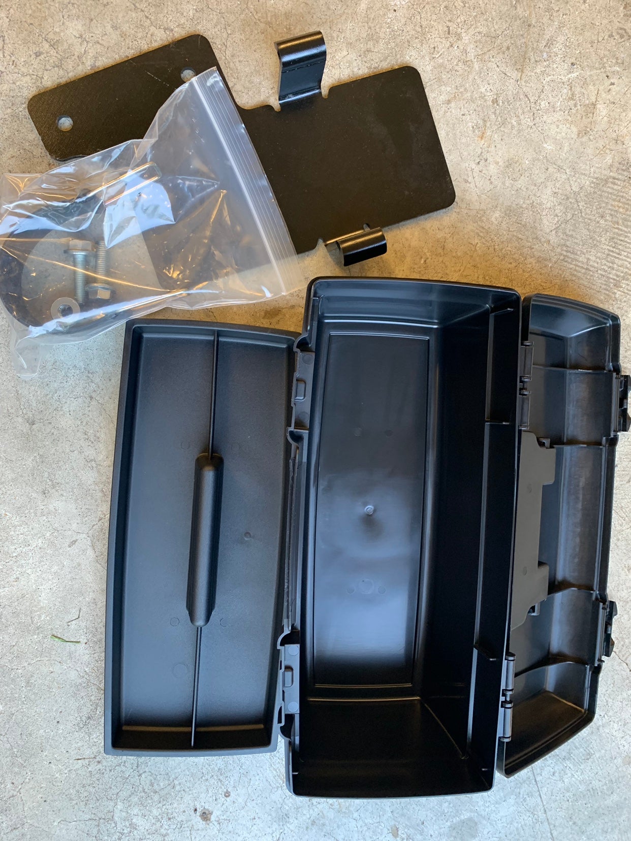 Add on John Deere tool box for 3x20 CAB Tractors | Green Tractor Talk