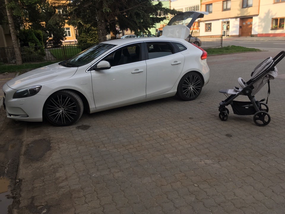 Volvo V40 Modifications | Volvo V40 Forums