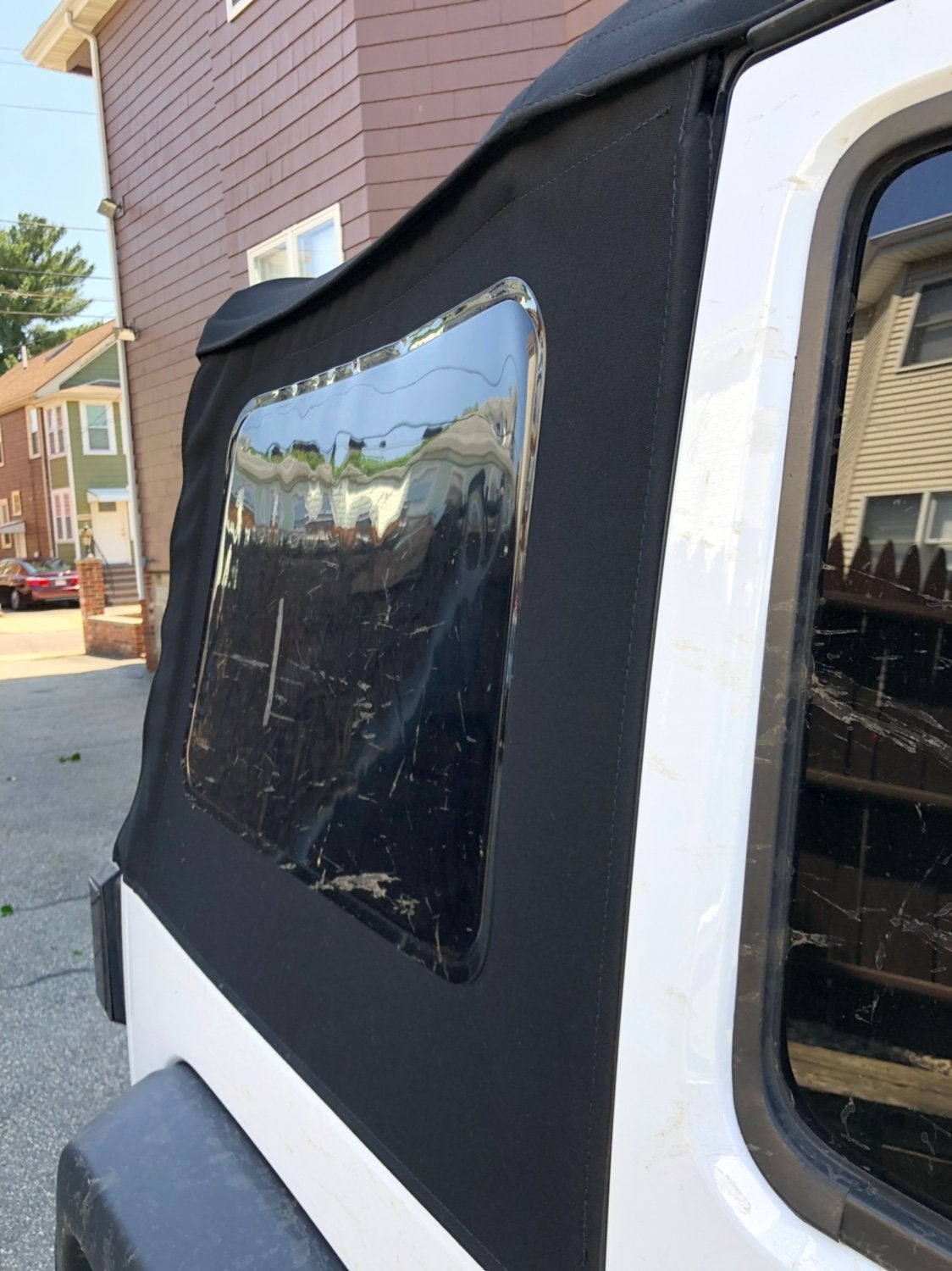 Soft top side window keeps popping out. | Jeep Wrangler Forum