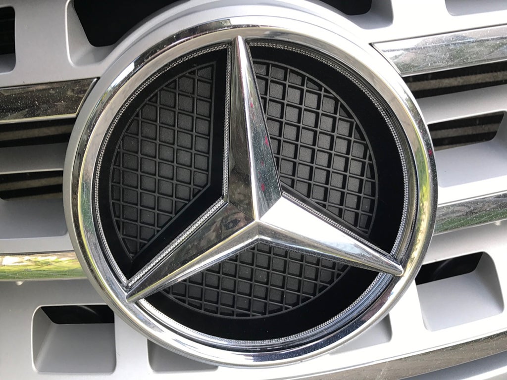 Illuminated Star on Front Grill | Mercedes-Benz Forum
