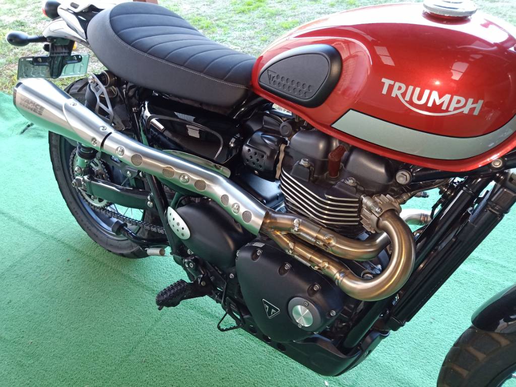 Street Twin side panels fit Street Scrambler? | Triumph Rat Motorcycle ...