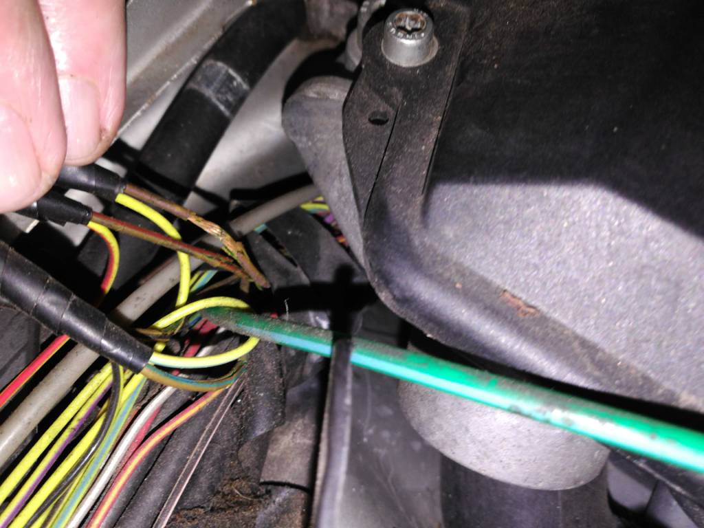 FUSES & liquid tape fix, ASR/ABS lights, MAF harness | Mercedes-Benz Forum