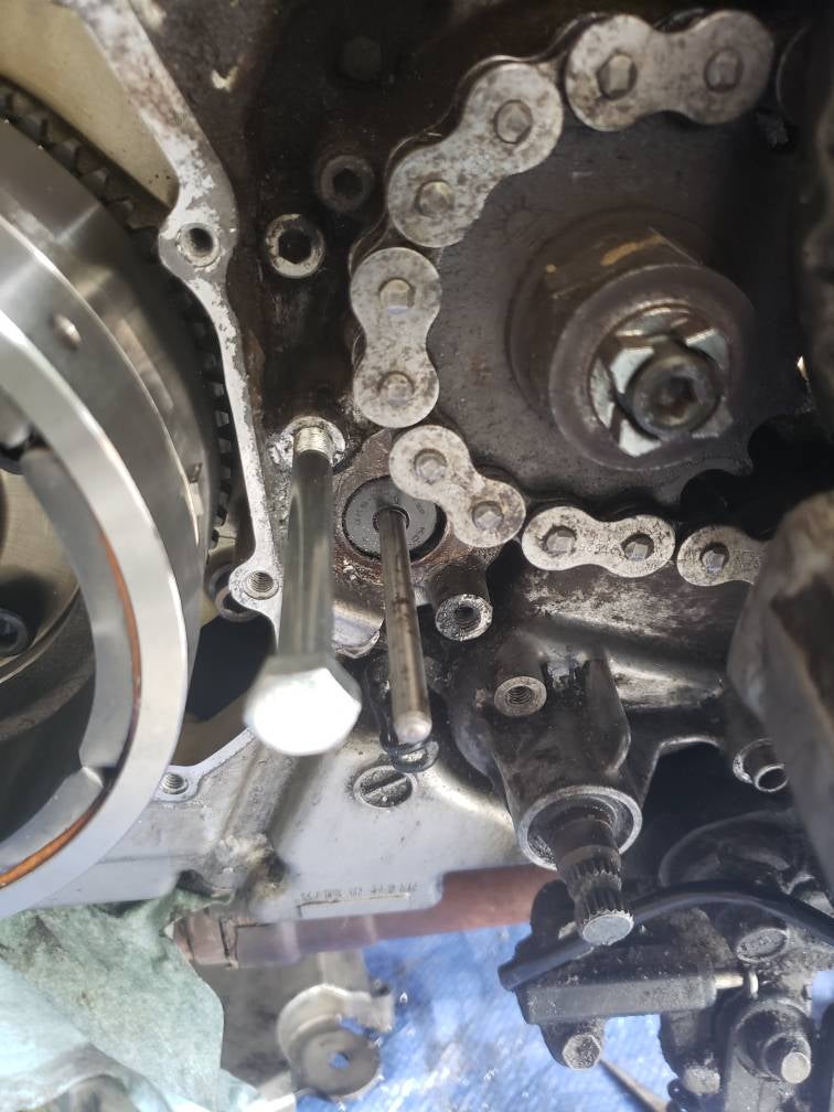Clutch push rod seal replacement | StromTrooper
