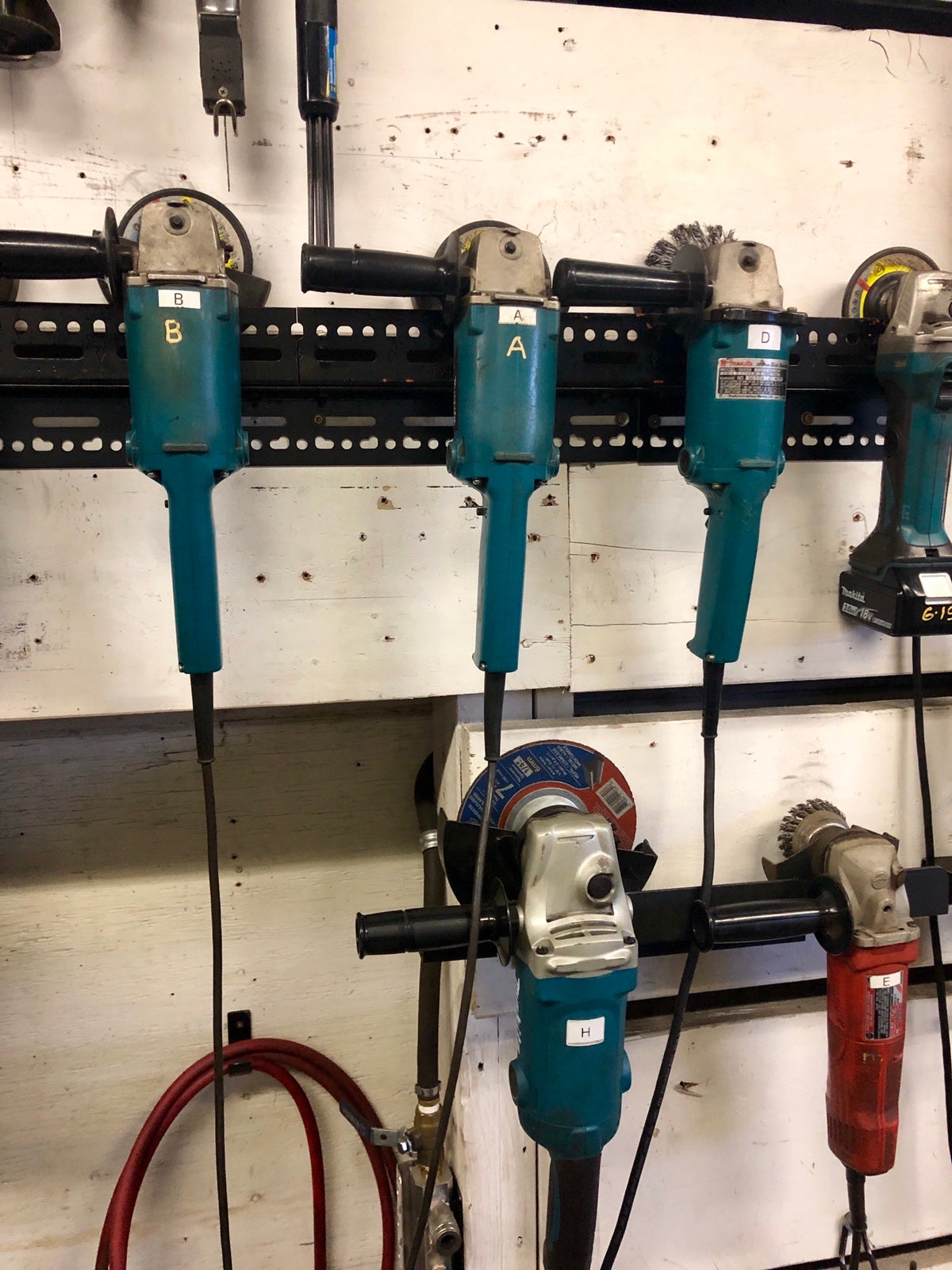 7" vs 4.5" angle grinder