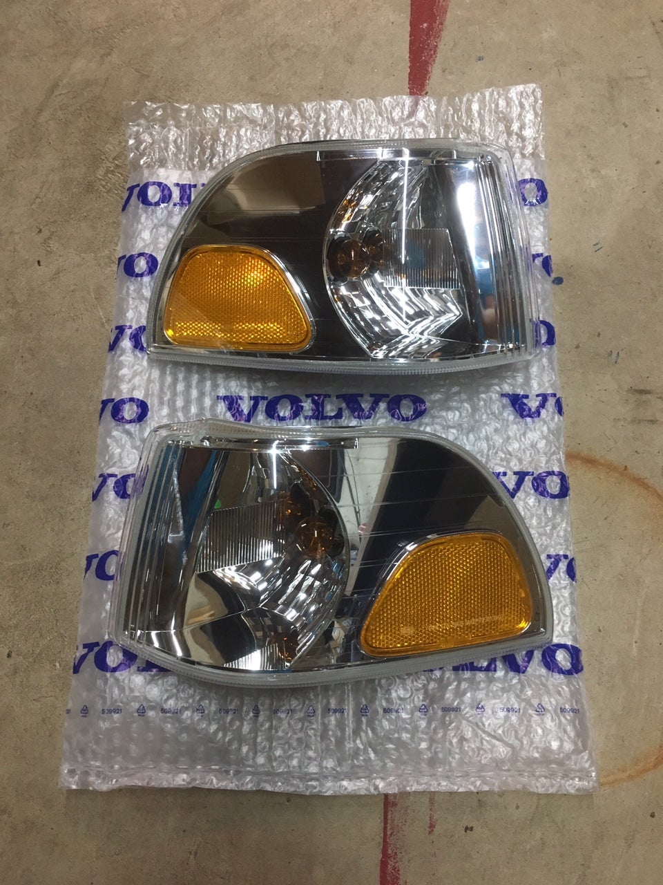 P80 C/S/V70 OEM Volvo Jewel Headlights w/Corner Options | SwedeSpeed ...