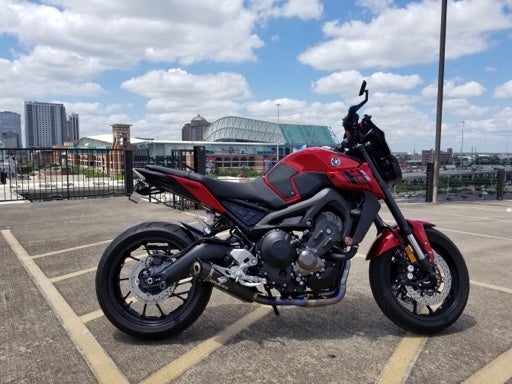 2017 Candy Red FZ09 w/5500 miles | Yamaha FZ-09 Forum