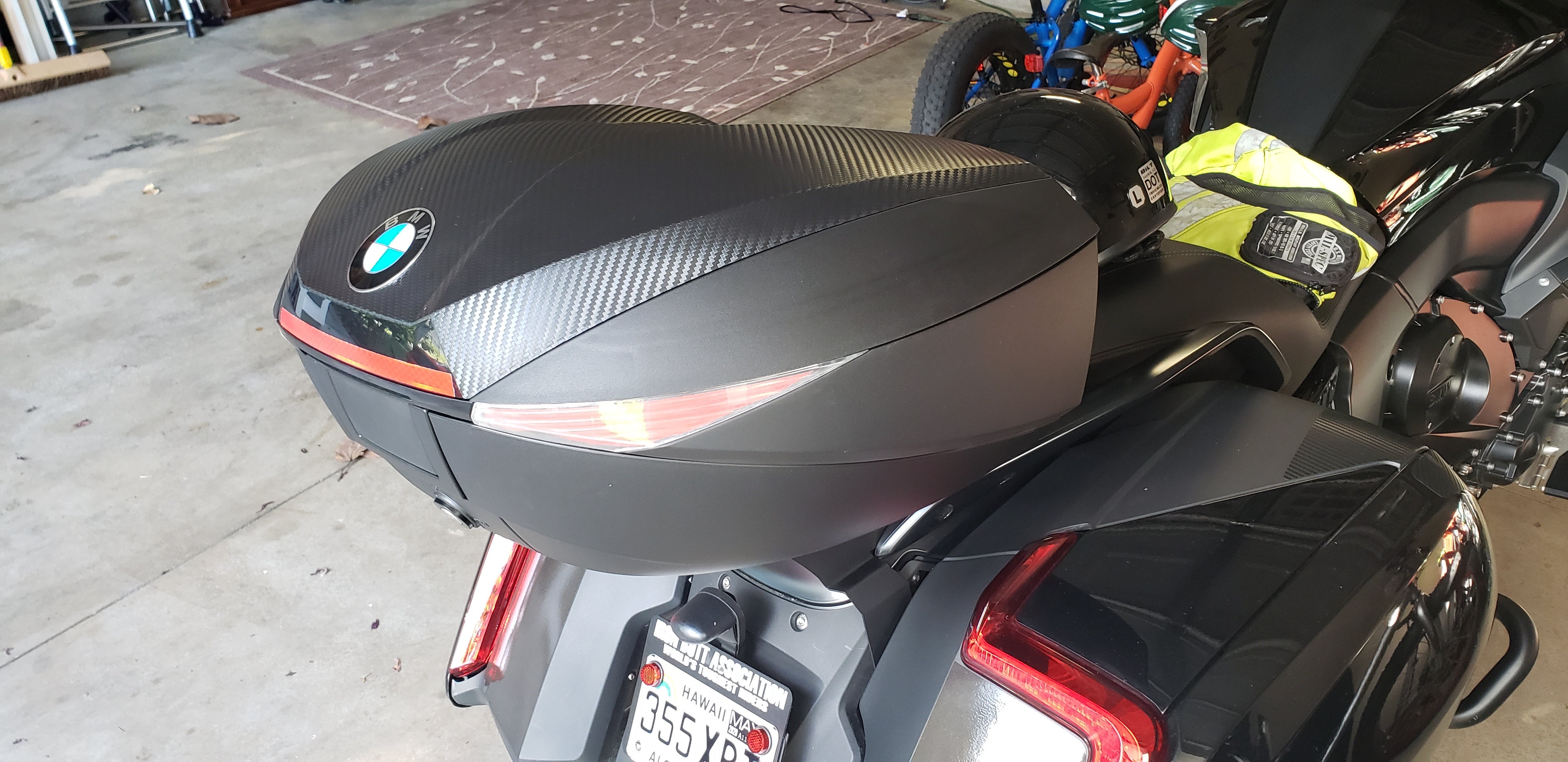 Shad 58X top box | BMW K1600 Forum