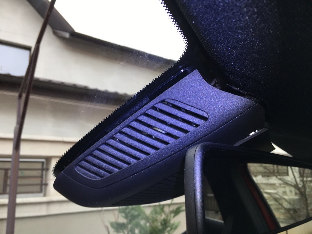 Removing the top big cover for camera and windshield sensors | Mercedes ...