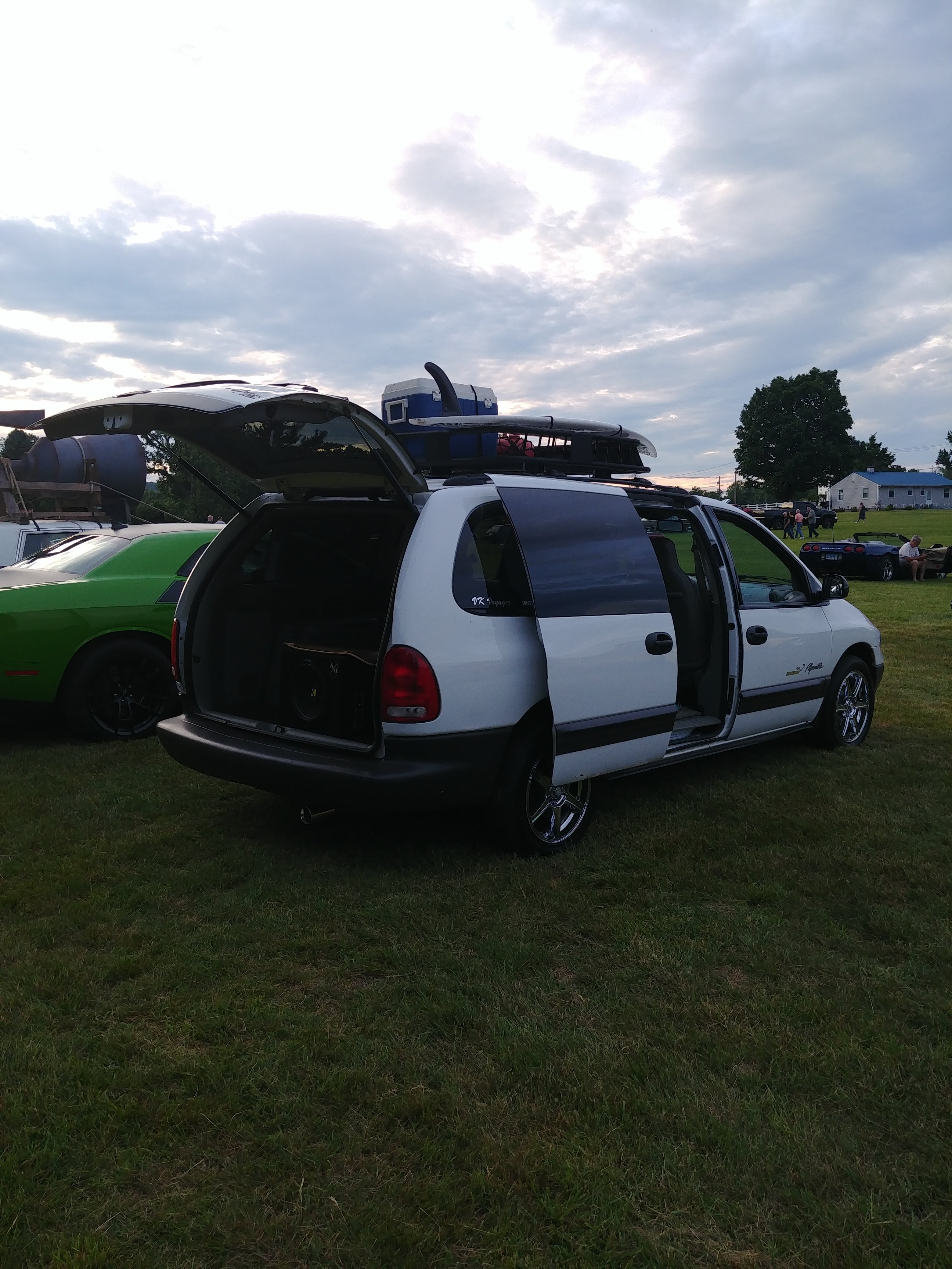 The PIMP my RIDE Minivan! Ends up in BOSTON? | The Chrysler Minivan Fan ...