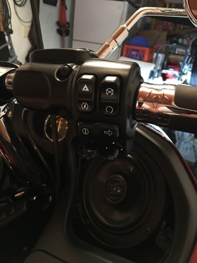 Lighted controls | Road Glide