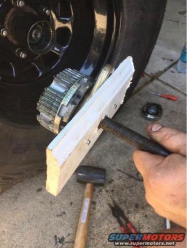 Warn Locking Hub mechanism Stuck in Hub | Bronco Forum - Full Size Ford ...