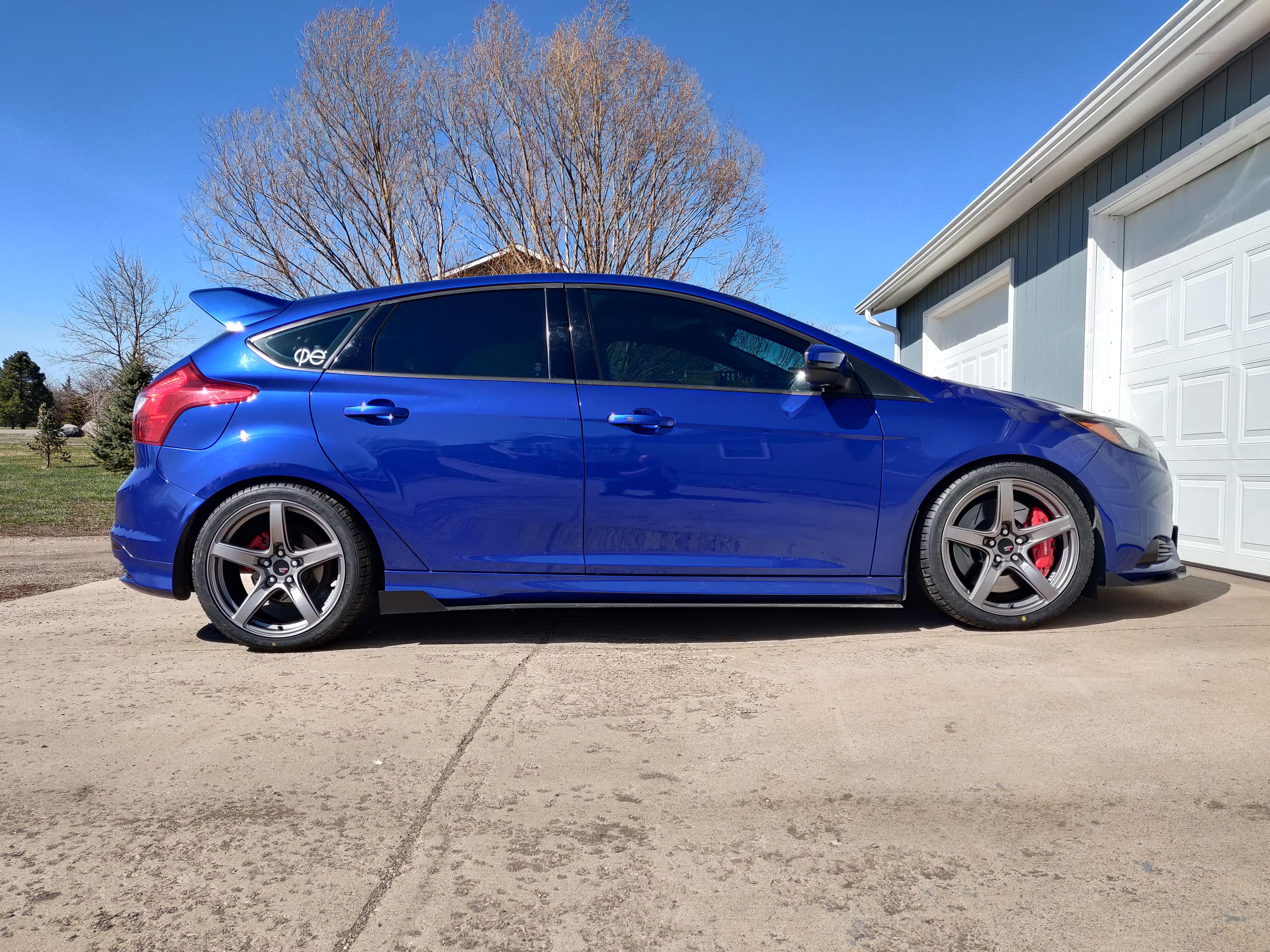 Official Focus ST Wheel and Tire Fitment Picture Thread - Add your ...