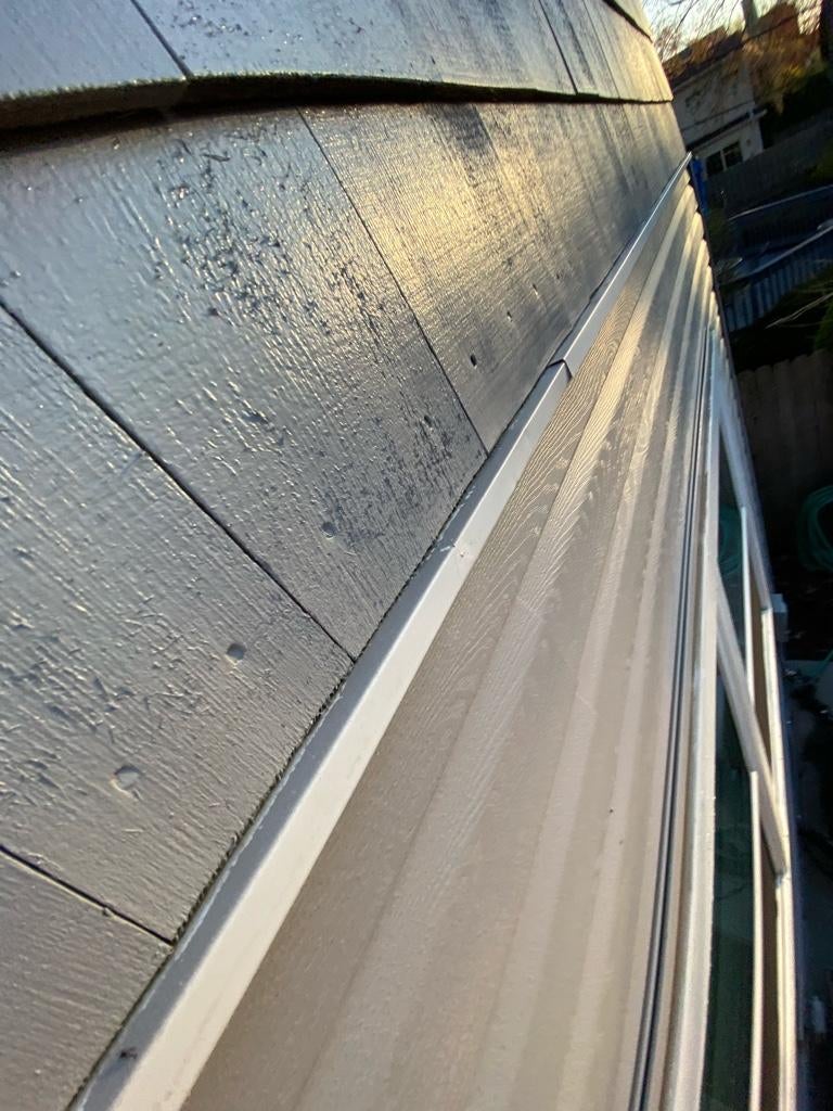 Water leak from top of window frame in heavy rain | DIY Home ...