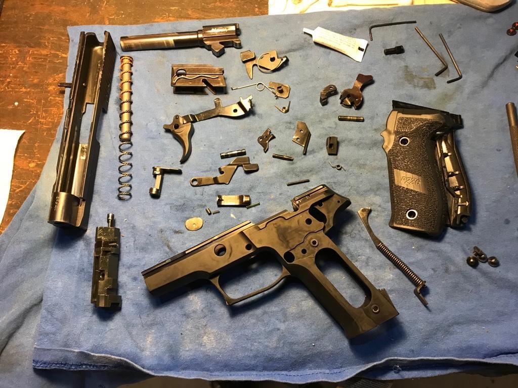 1988 West German P226: Couple Questions... | SIG Talk