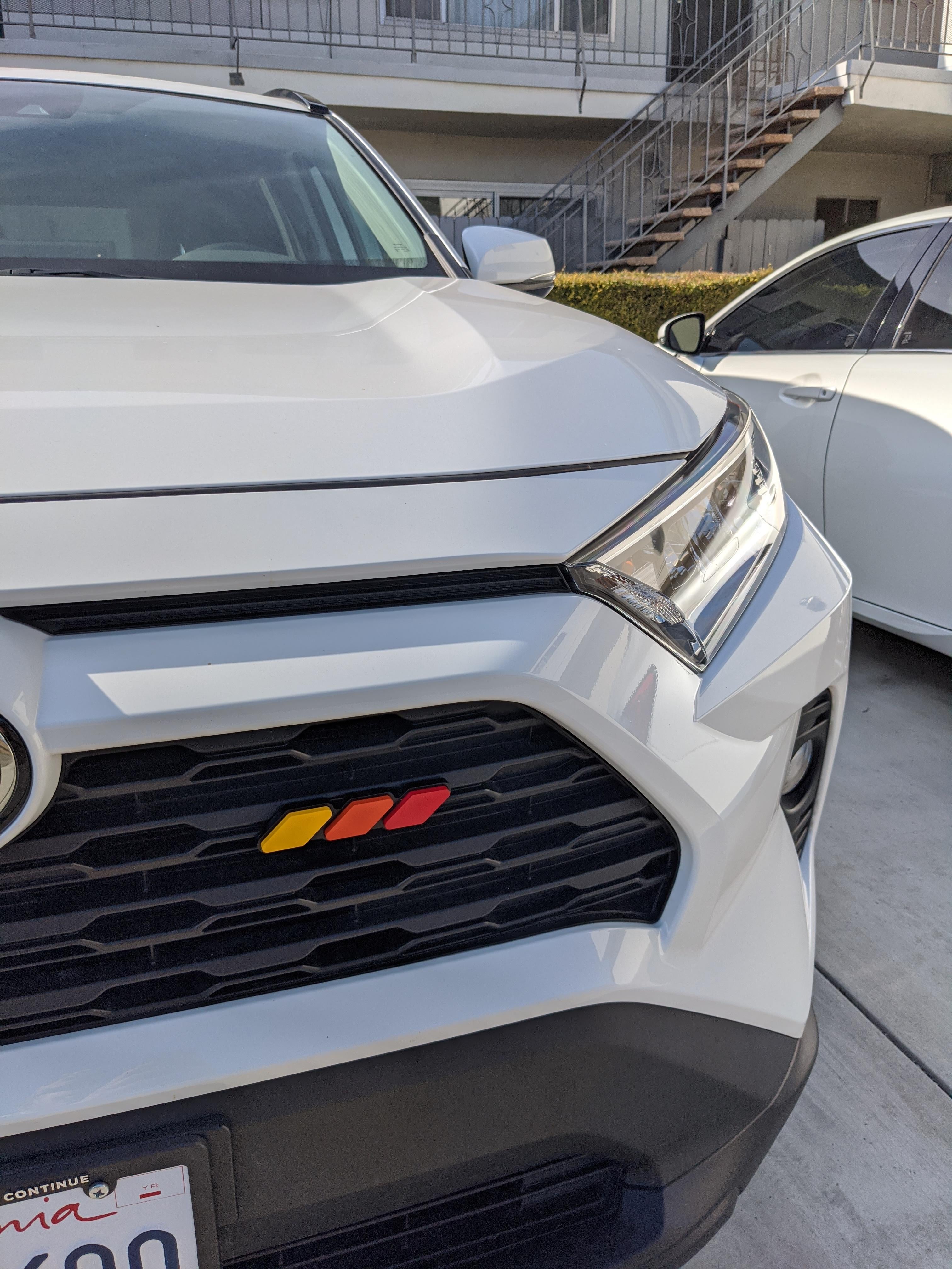 Tri-Color Badge | Page 2 | Toyota RAV4 Forums