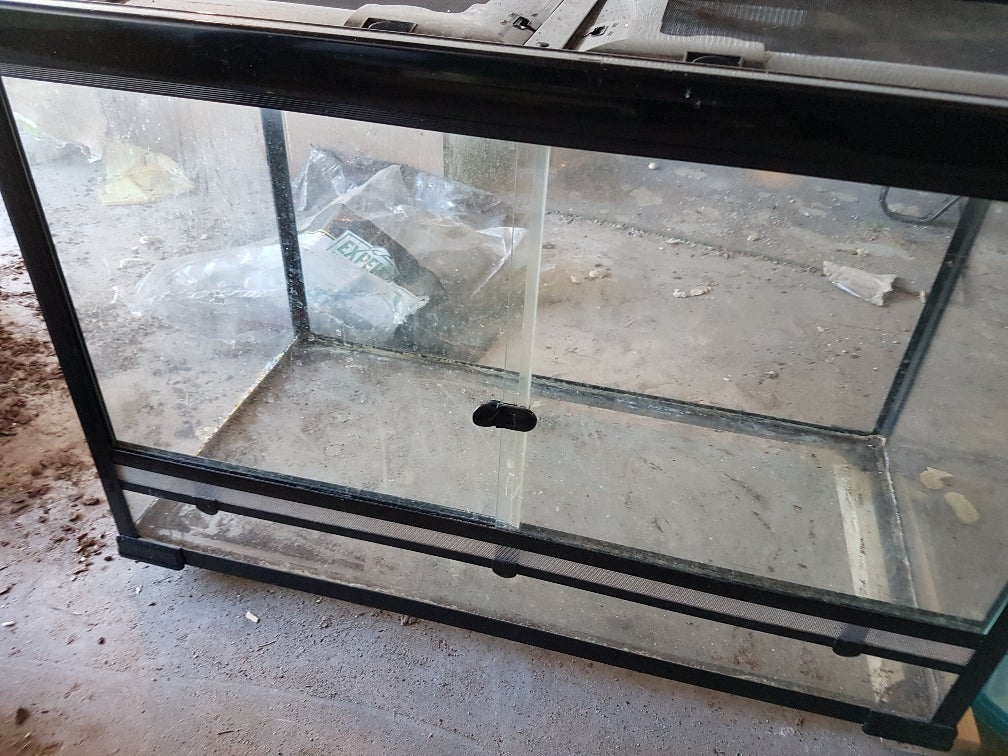 Atasuki sliding door tank "review" | Dendroboard