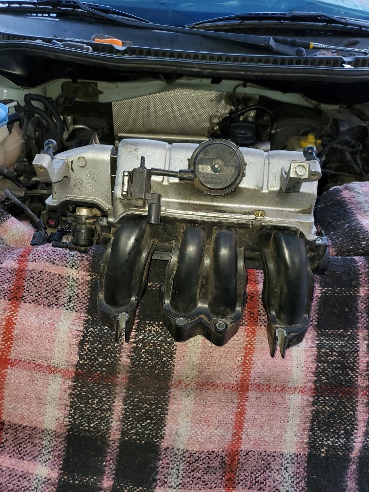 Intake manifold removal | VW Beetle Forum