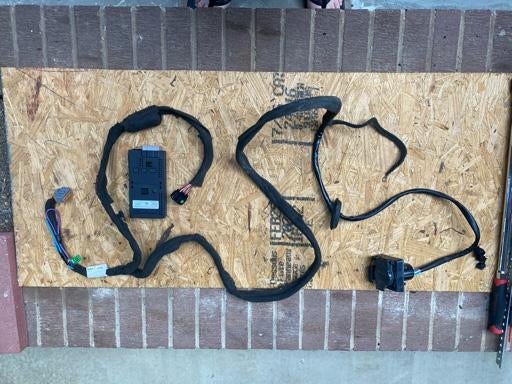 OEM Volvo Trailer Module and Harness PN 30664652 | SwedeSpeed - Volvo ...