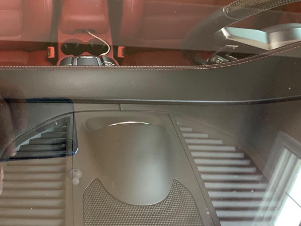 Leather dash pad separation | Porsche Macan Forum