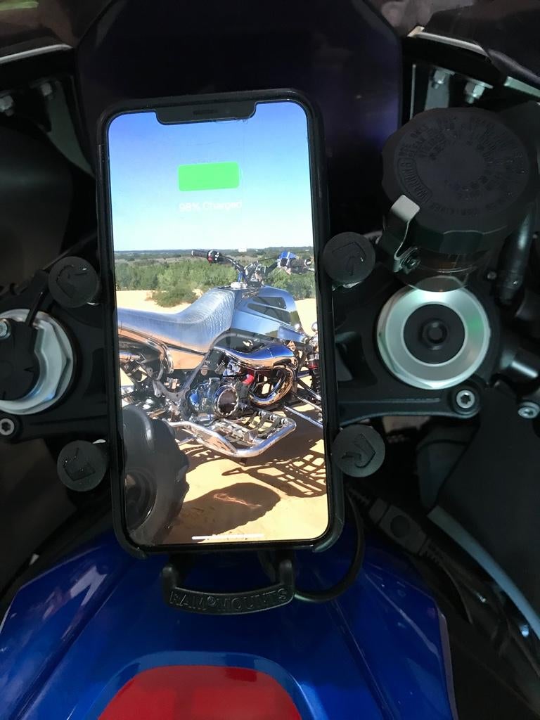 Looking for the Best Phone Mount/Charger combo for the 2020 | BMW ...