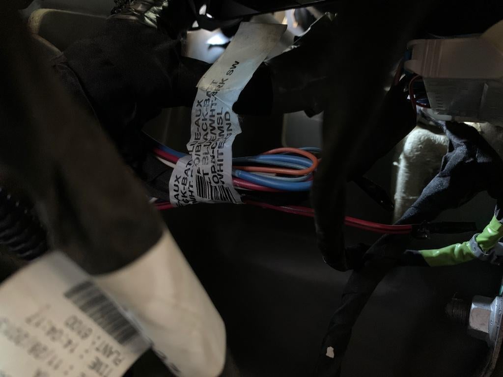 Wiring canopy 3rd brake light. | Chevy Silverado and GMC Sierra Forum