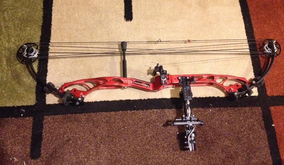 Shoot-thru PSE Dominator Pro w/ Barnsdale Tri-draw cams | Archery Talk ...