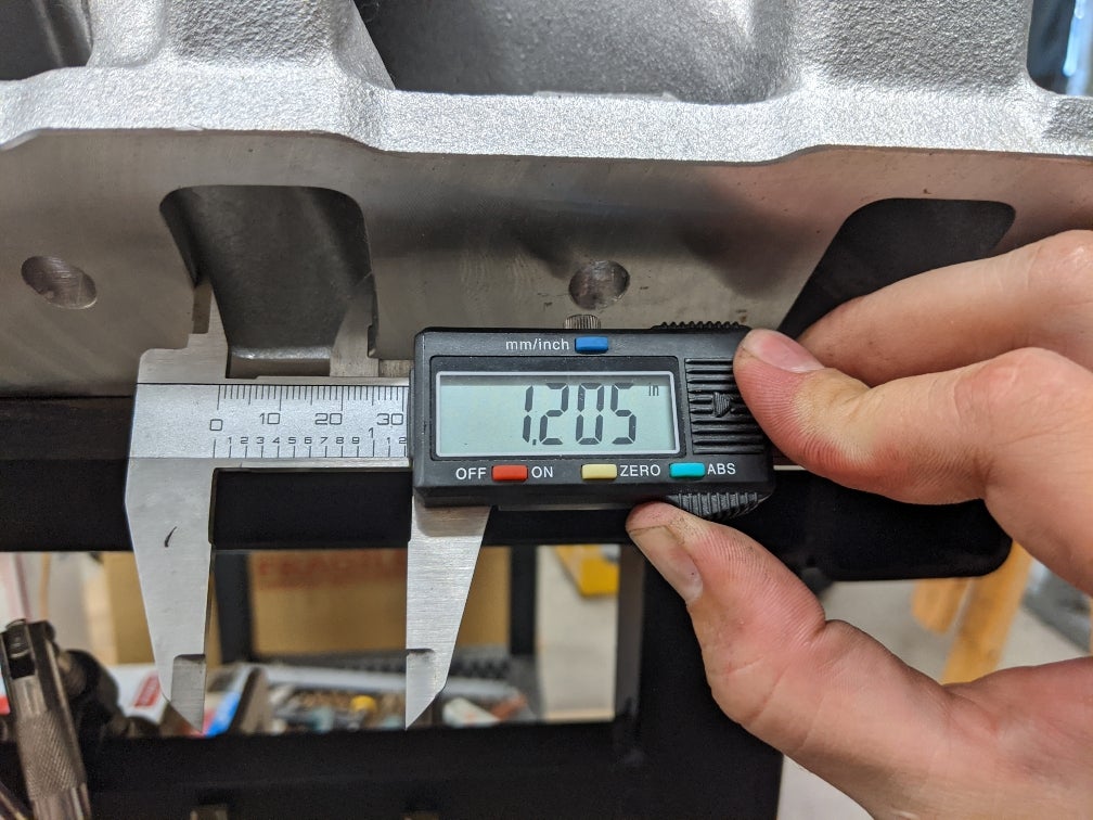 Edelbrock victor jr and super victor 351w side by side | Ford Mustang ...