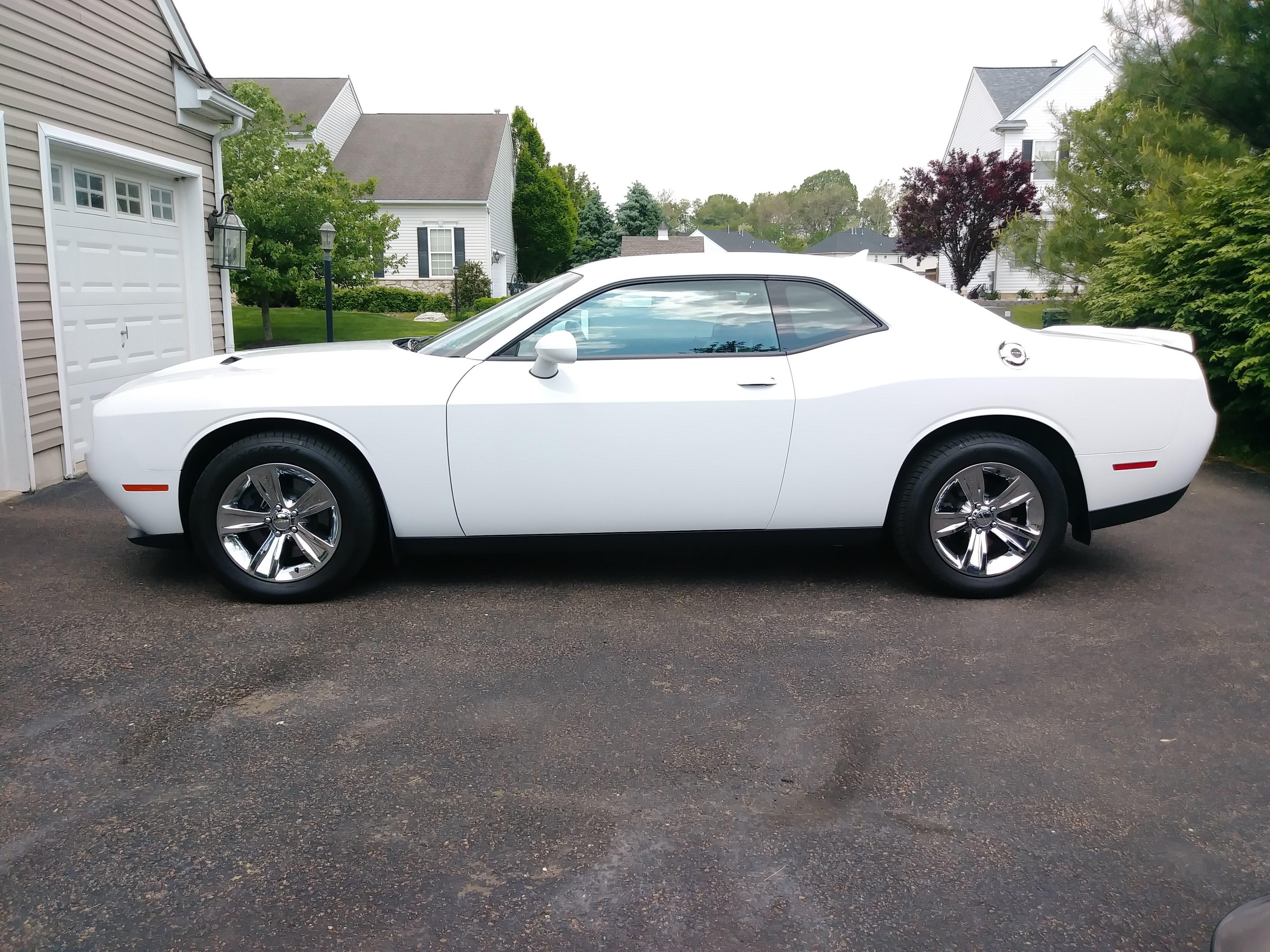 V6 RWD/AWD Dodge Challenger Tire & Wheel Specifications and ...