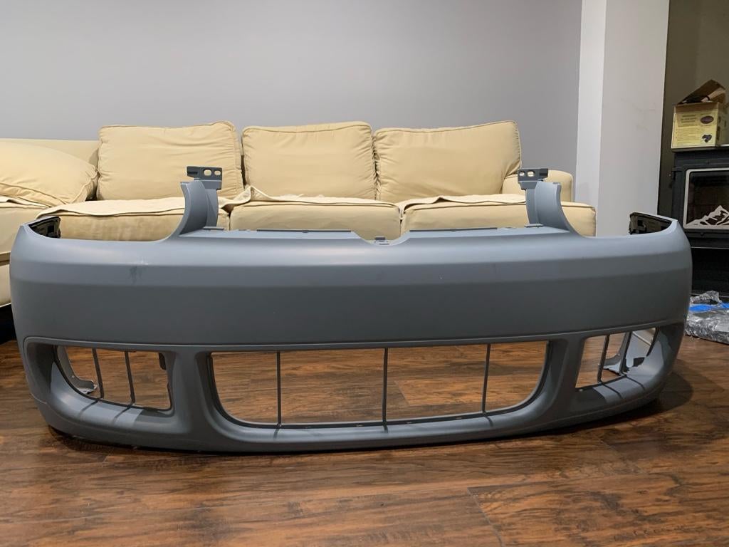 BNIB MK4 R32 US/ Euro Spec Bumpers & Side Skirts | VW Vortex ...